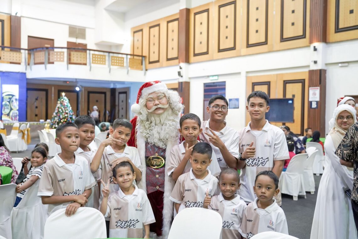 Budimas Brightens the Season: Unwrapping Smiles for Underprivileged ...